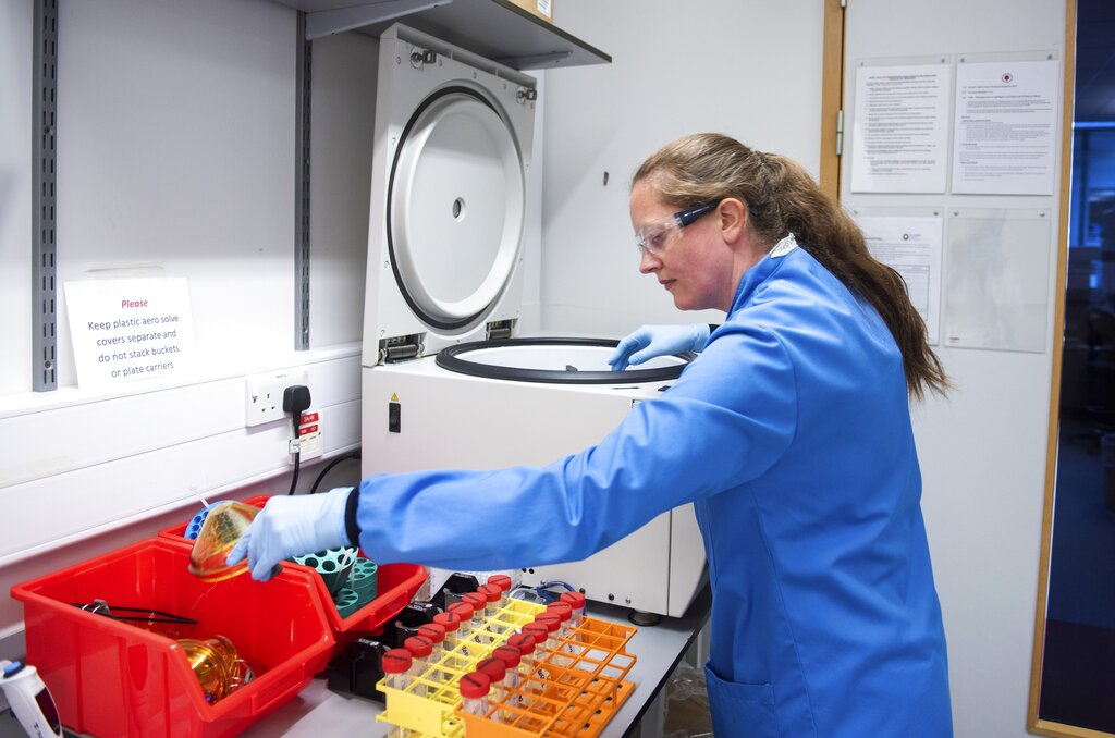 Coronavirus Vaccine Prompts Immune Response In Early Test | Positive ...
