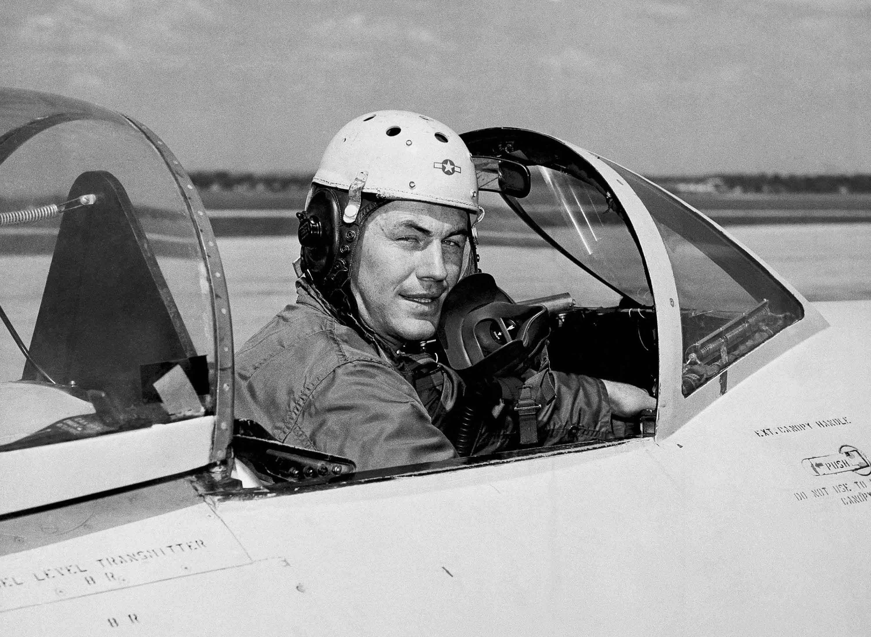 Chuck Yeager, First To Break The Sound Barrier, Passes At 97 | Positive ...