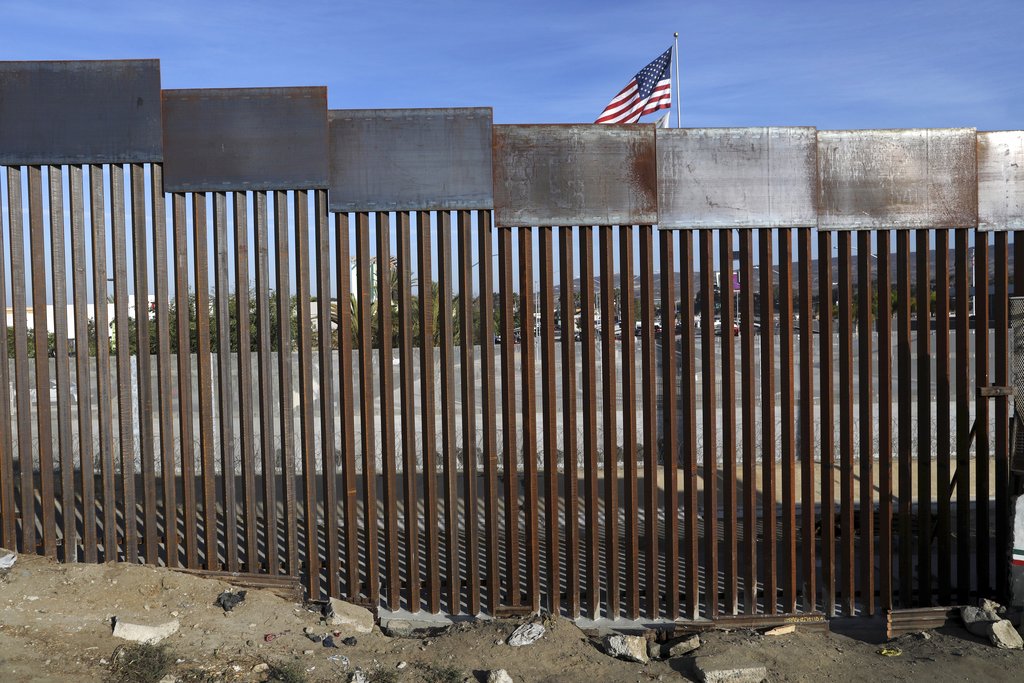 Teeter-Totters Along U.S./Mexico Border Win International Design Prize ...