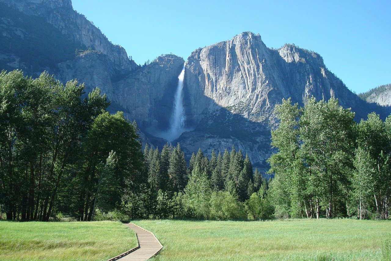 Overcrowded National Parks Need A Reservation System | Positive ...