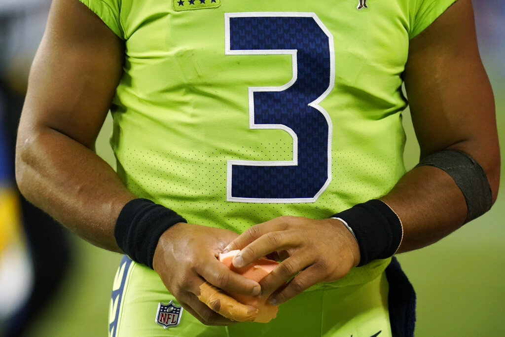 Prayer Need: Seattle QB Russell Wilson, Committed Christian, Has ...