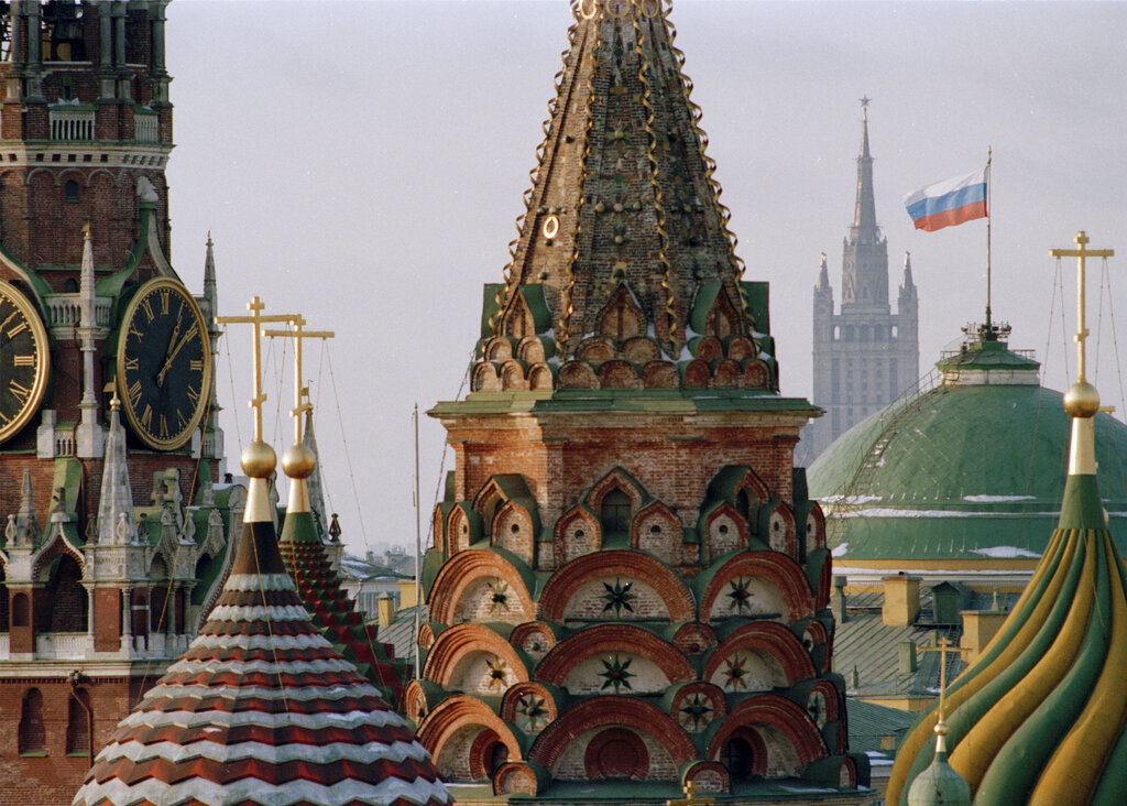 Who Are Russia’s Rich And Influential Oligarchs? | Positive Encouraging ...
