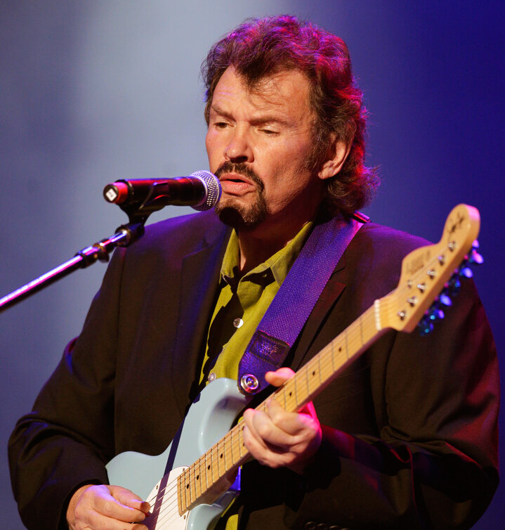 Jeff Cook, Co-Founder Of Country Band 'Alabama,' Passes At 73 ...