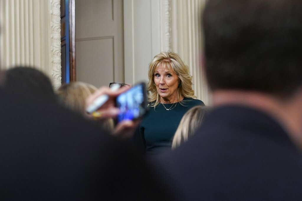 First Lady Hosted A Veterans Day Breakfast | Positive Encouraging K-LOVE