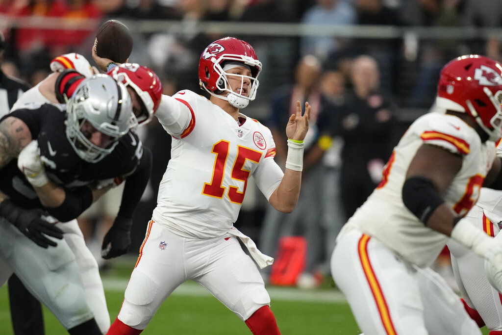 NFL playoffs: Top Seeds Rested And Ready To Play.. Chiefs, Eagles Join ...